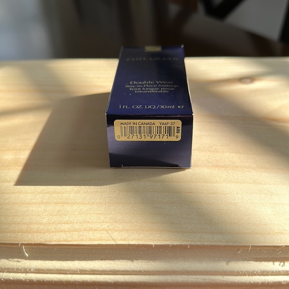 Estee Lauder | Makeup | Ester Lauder Double Wear Stayinplace Foundation ...